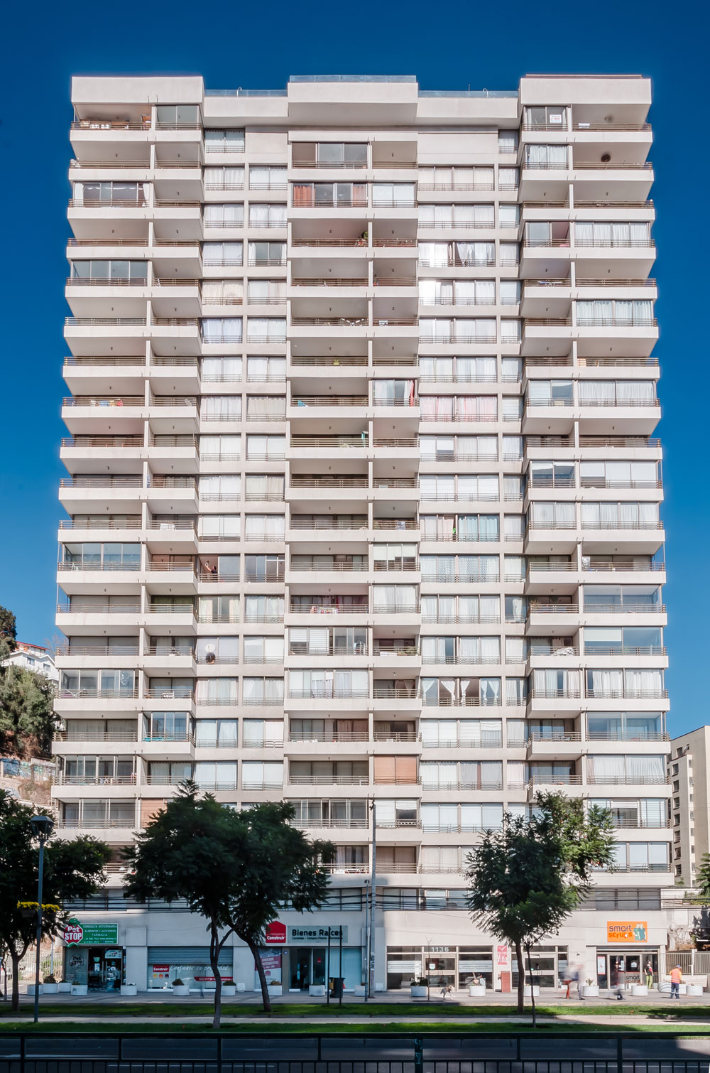 Edificio Boulevard Viña-Álvarez - Burgos Arquitectos